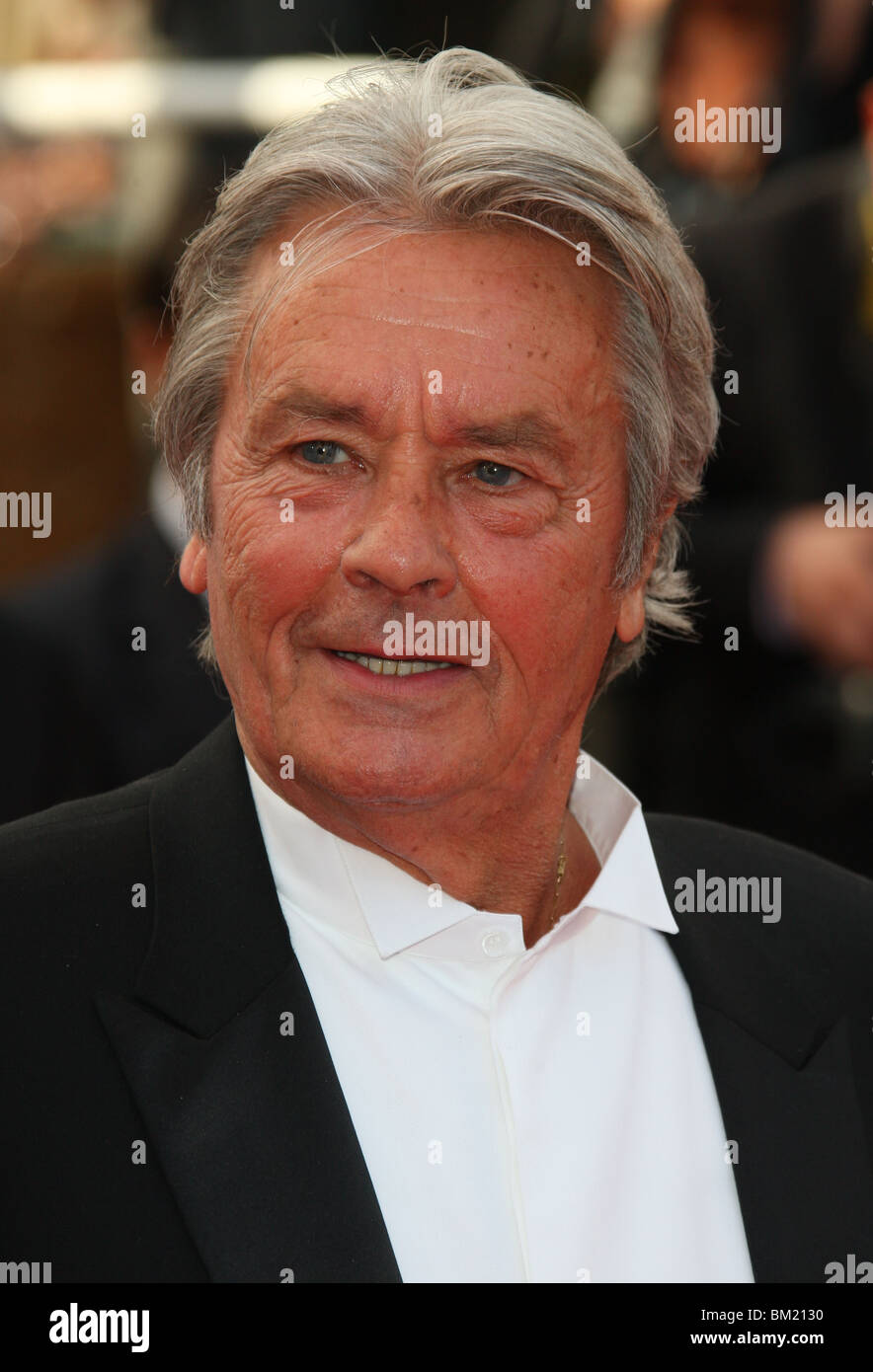Alain delon assiste à la première de son film Banque de photographies ...