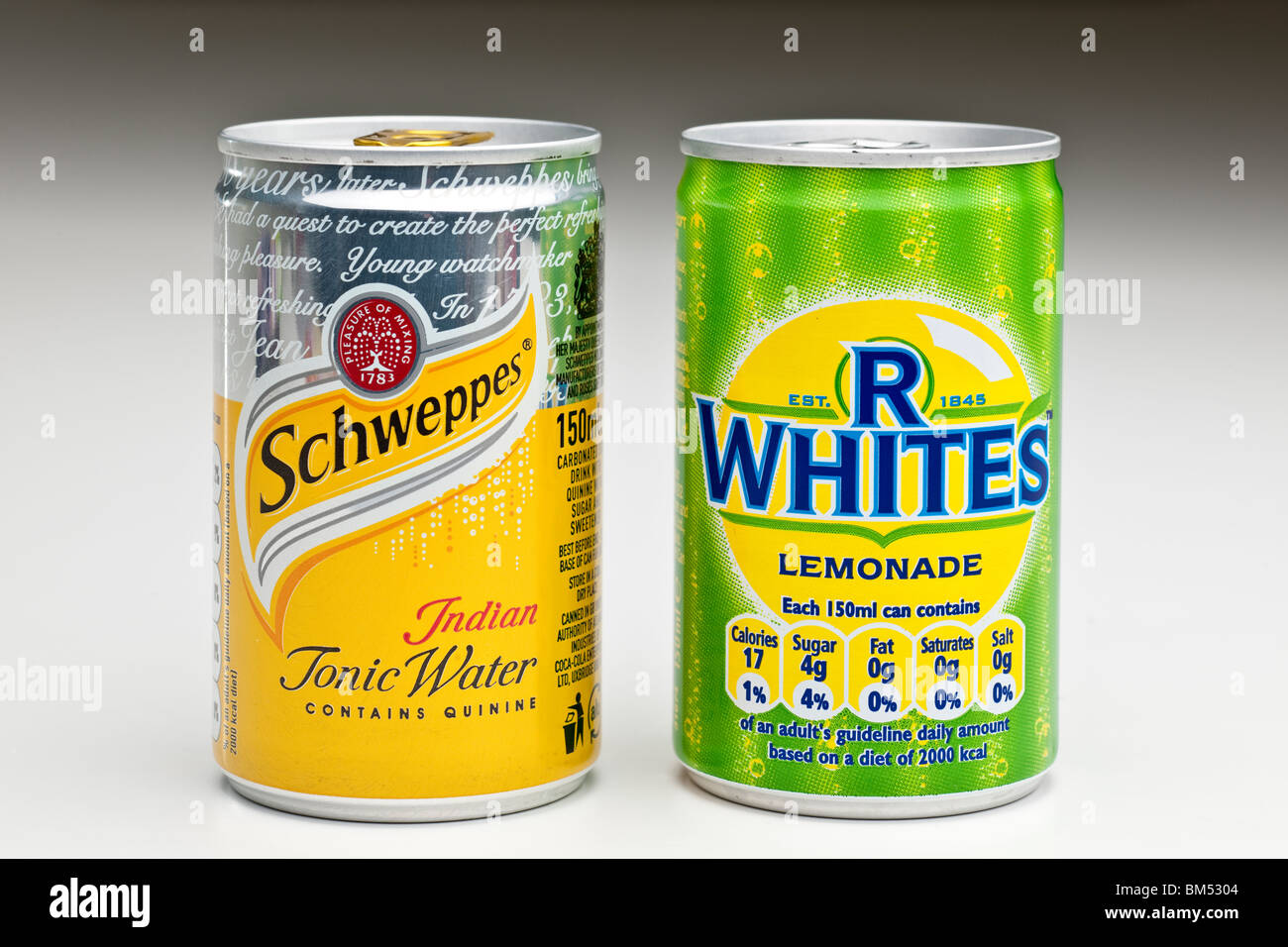 Schweppes tonic water green Banque de photographies et d’images à haute ...