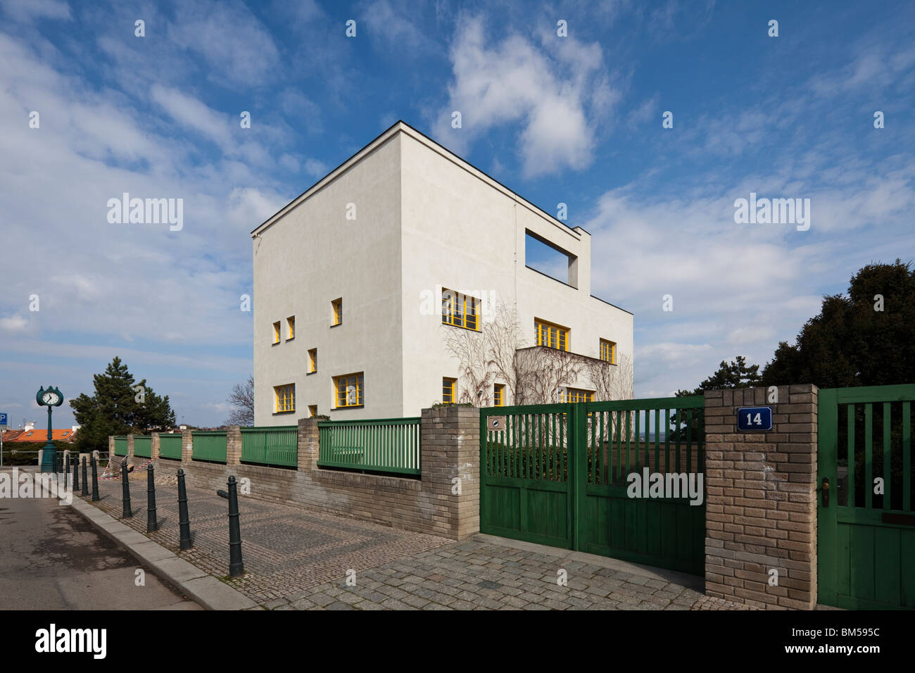 Muller house Banque de photographies et d’images à haute résolution - Alamy