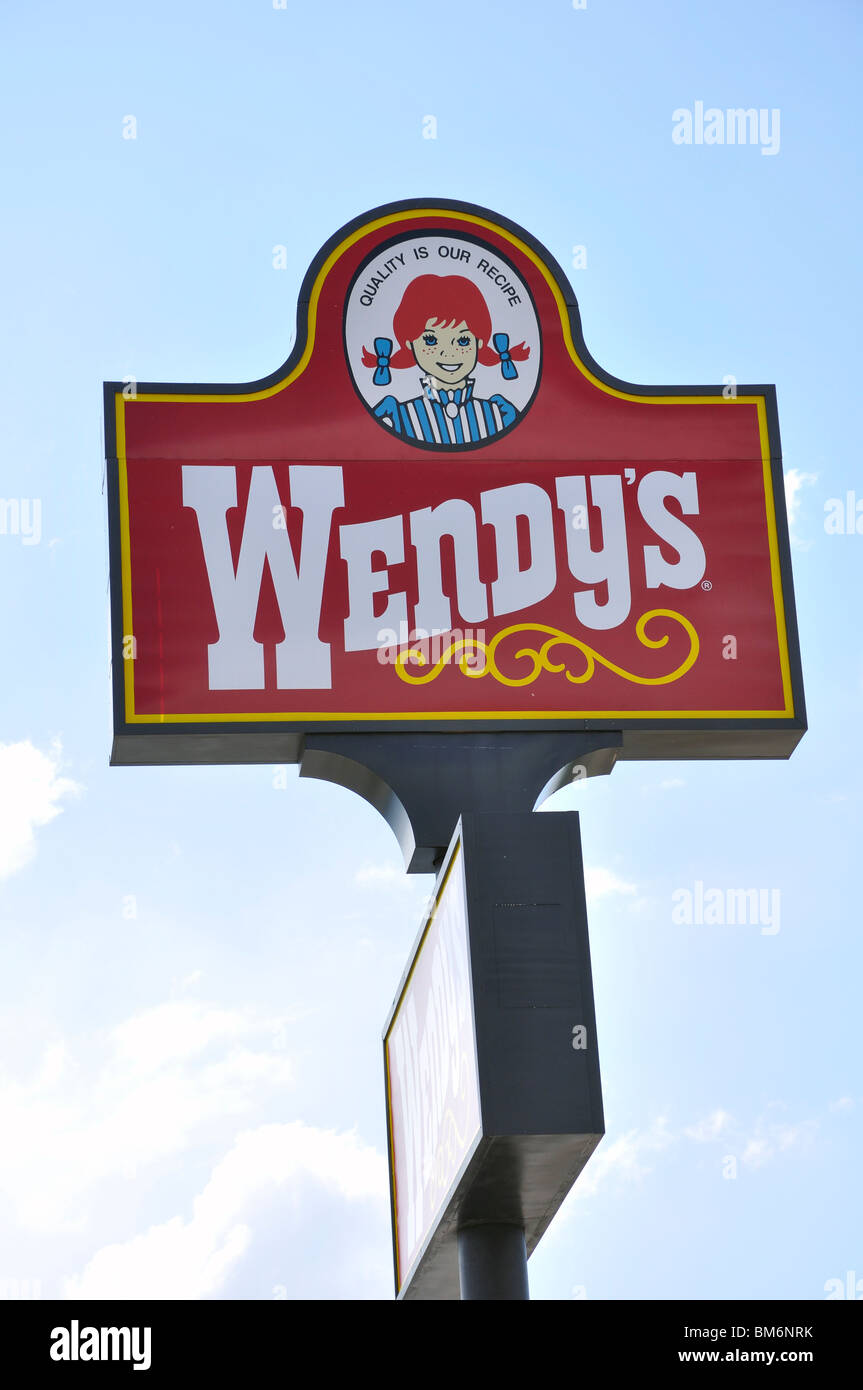 Wendys restaurant sign Banque de photographies et d’images à haute résolution - Alamy