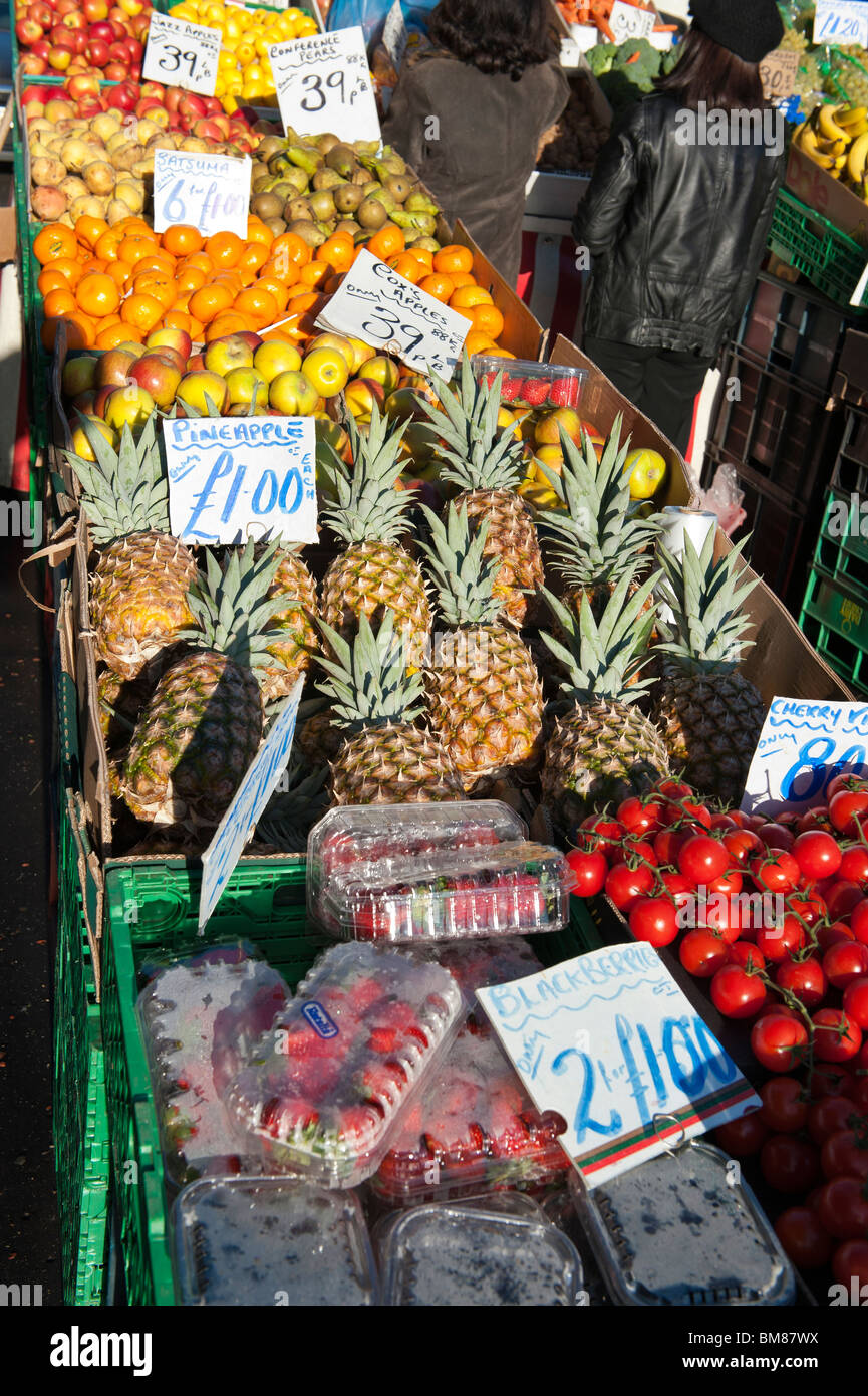 Fruit and vegatable market Banque de photographies et d’images à haute ...
