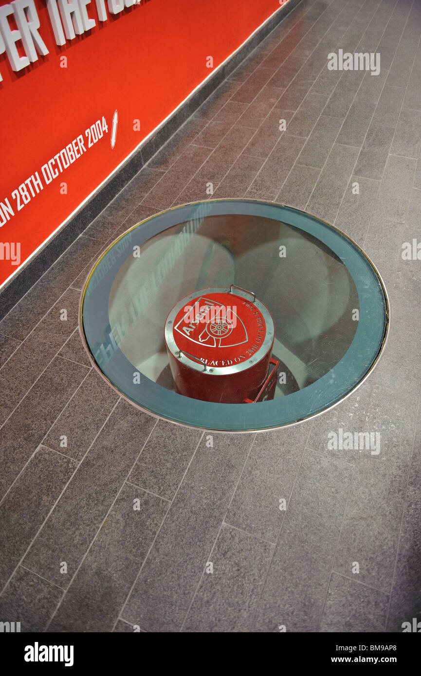 Time Capsule installée à l'Emirates stadium, Arsenal Football Club ...