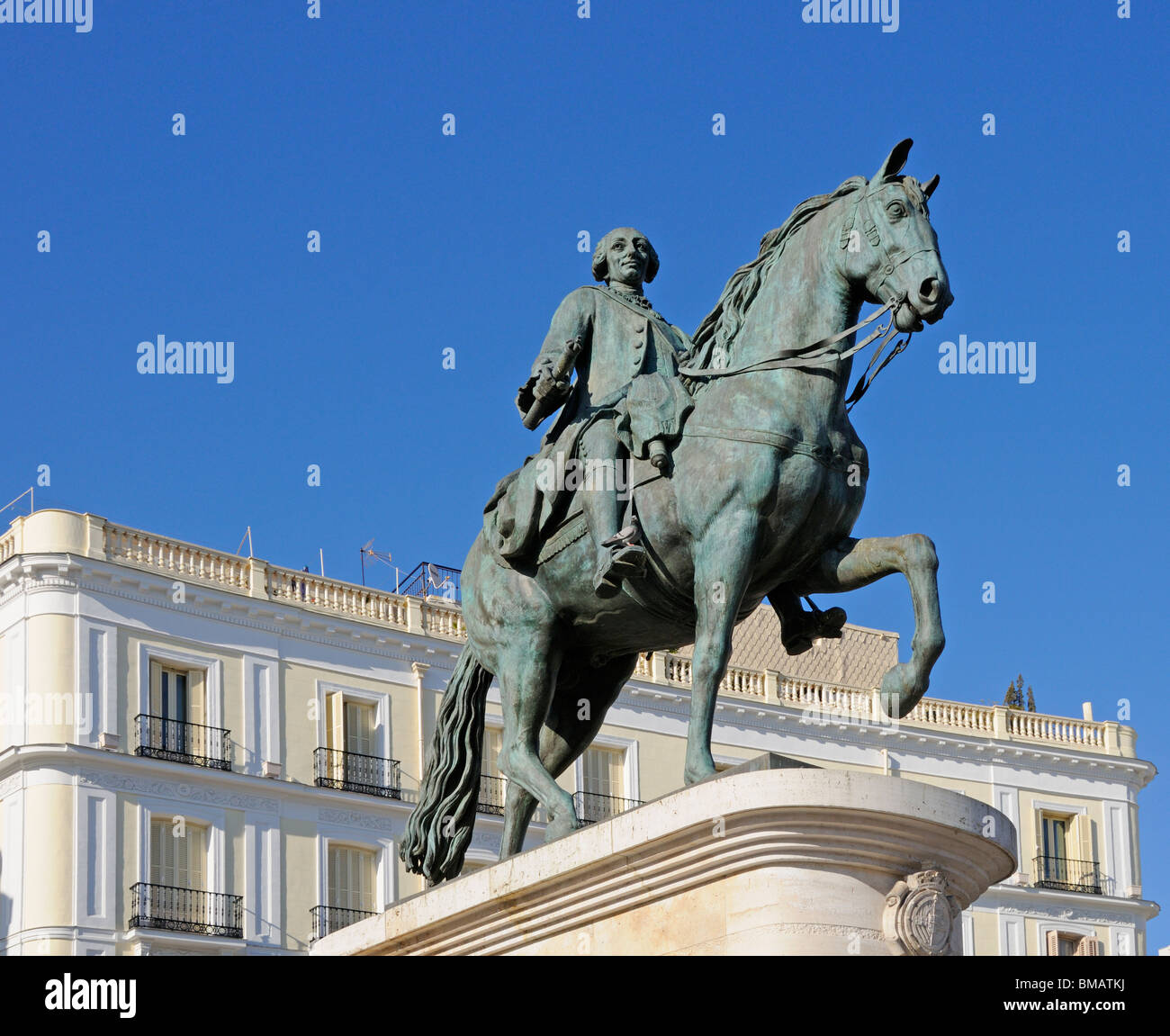 Statue en bronze puerta del sol Banque de photographies et d’images à ...