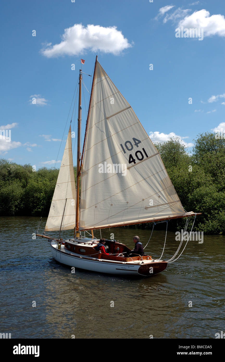 Butterbump, une version moderne d'un classique de Norfolk Broads yacht ...