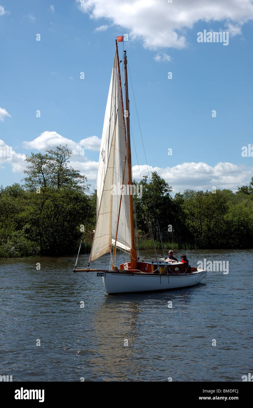 Butterbump, une version moderne d'un classique de Norfolk Broads yacht ...