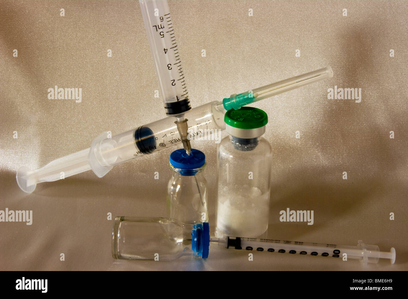 Medicamentos inyectables Banque de photographies et d’images à haute ...
