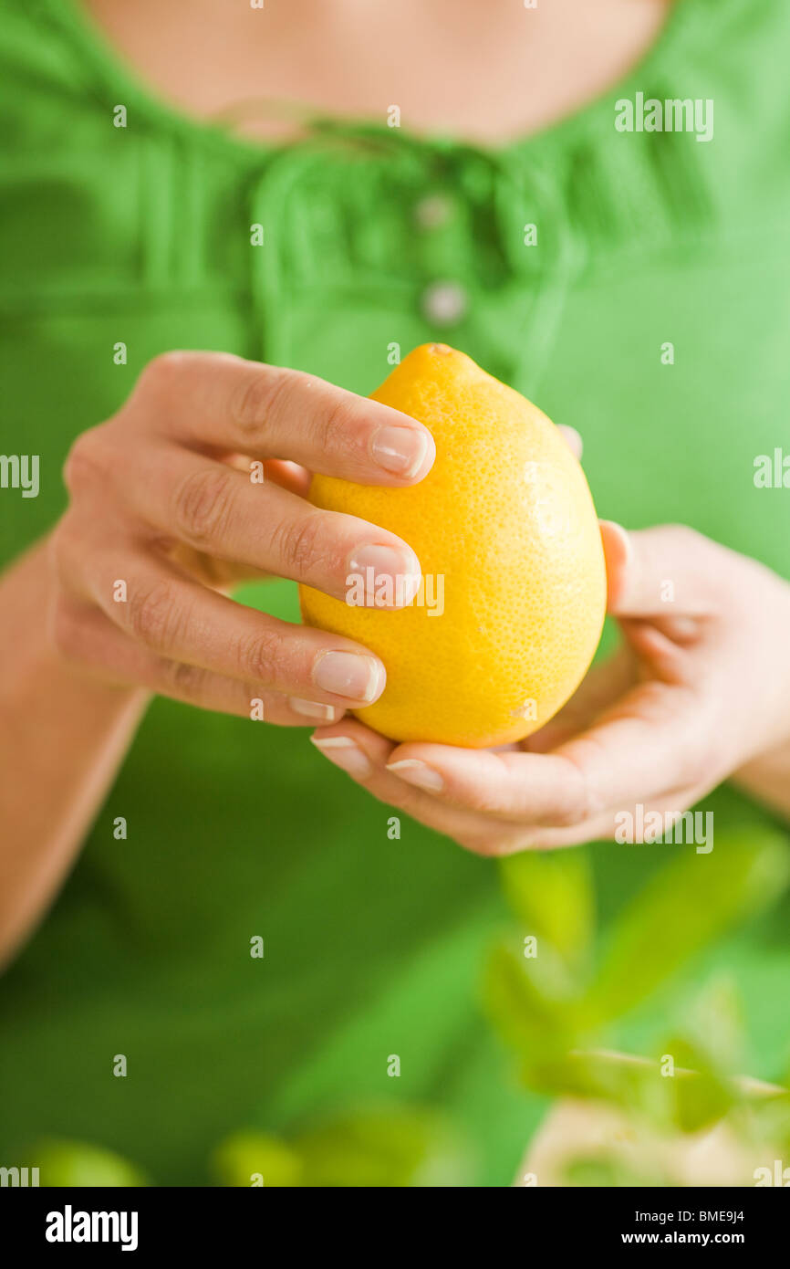 Un citron Banque de photographies et d’images à haute résolution - Alamy