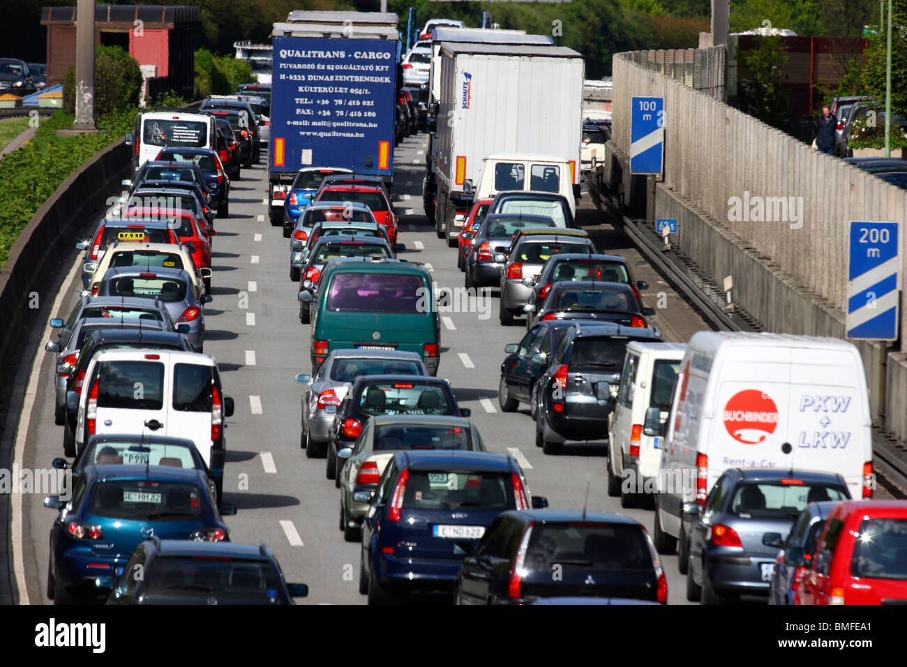 Embouteillage sur une autoroute, l'autoroute Photo Stock - Alamy