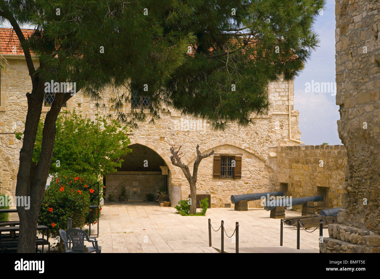 Le fort de larnaca chypre Banque de photographies et d’images à haute ...