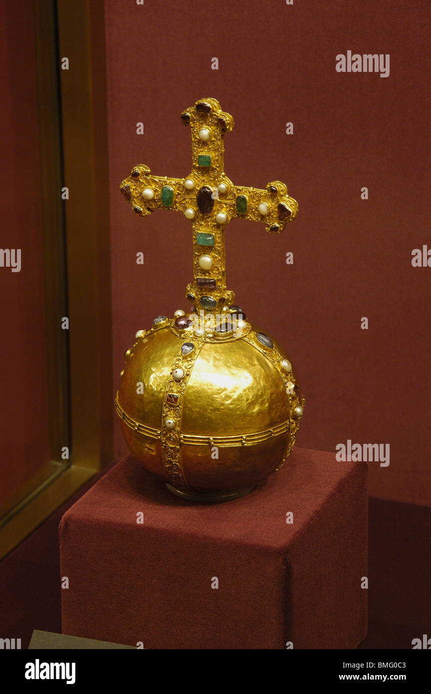 Orbe impériale Banque de photographies et d’images à haute résolution ...