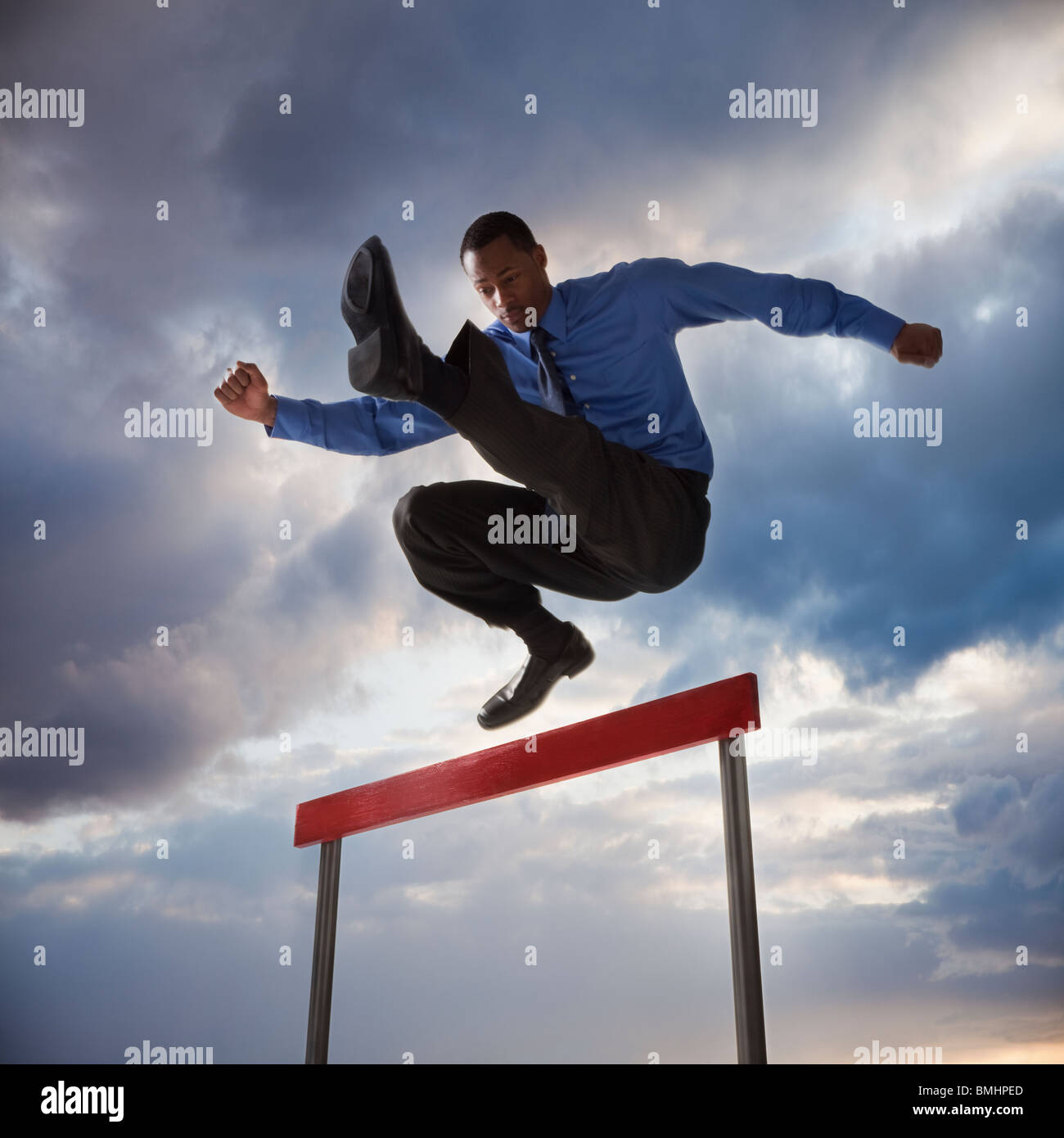 Jumping over a Banque de photographies et d’images à haute résolution ...