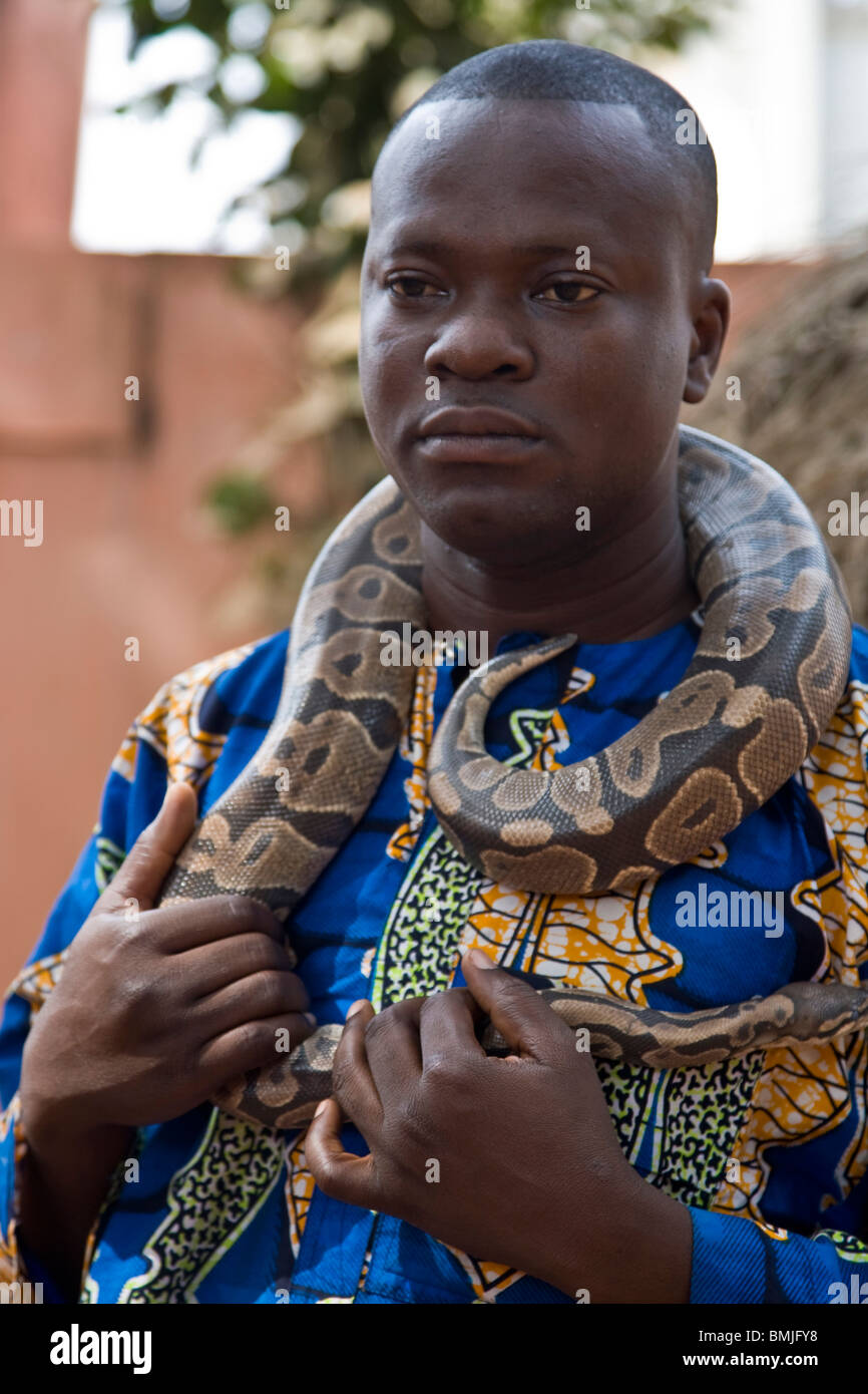 L'Afrique, Afrique de l'Ouest, Bénin, Ouidah, Temple de l'Pythons Photo ...