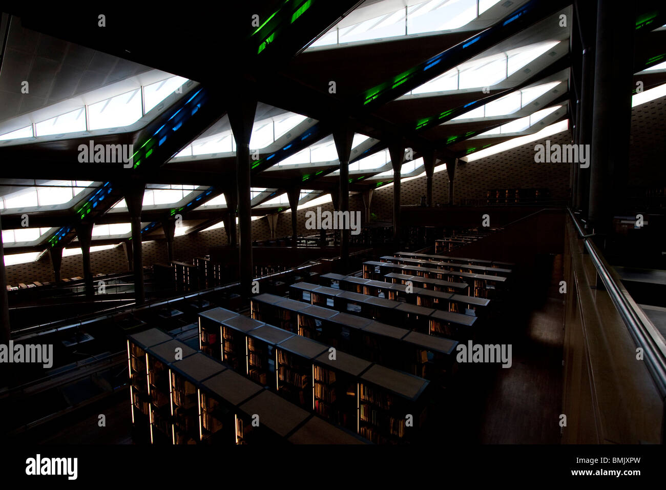 Library interior africa Banque de photographies et d’images à haute ...