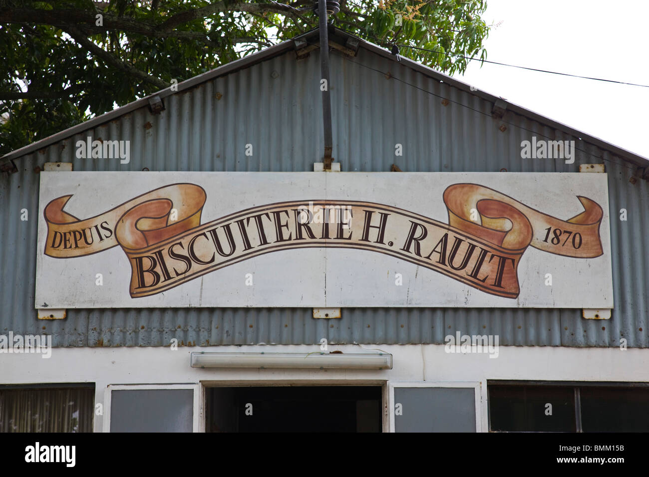 Rault manioc biscuit factory Banque de photographies et d’images à ...