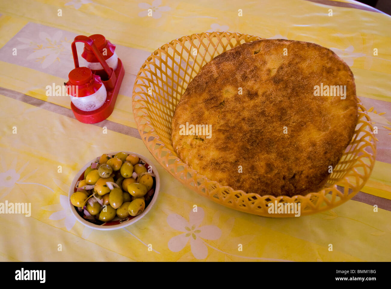 Pain traditionnel rabat maroc Banque de photographies et d’images à ...