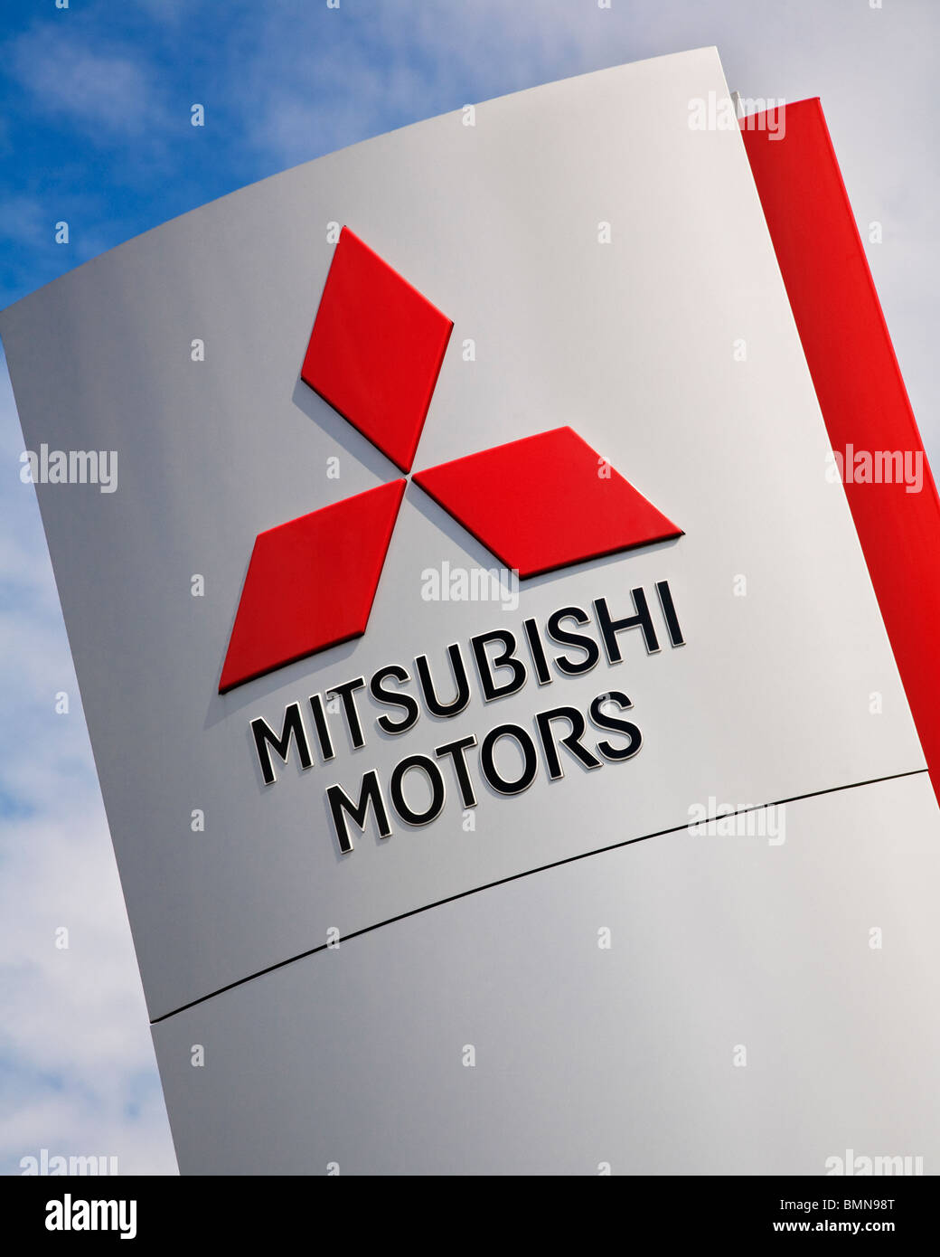 Mitsubishi sign Banque de photographies et d’images à haute résolution ...
