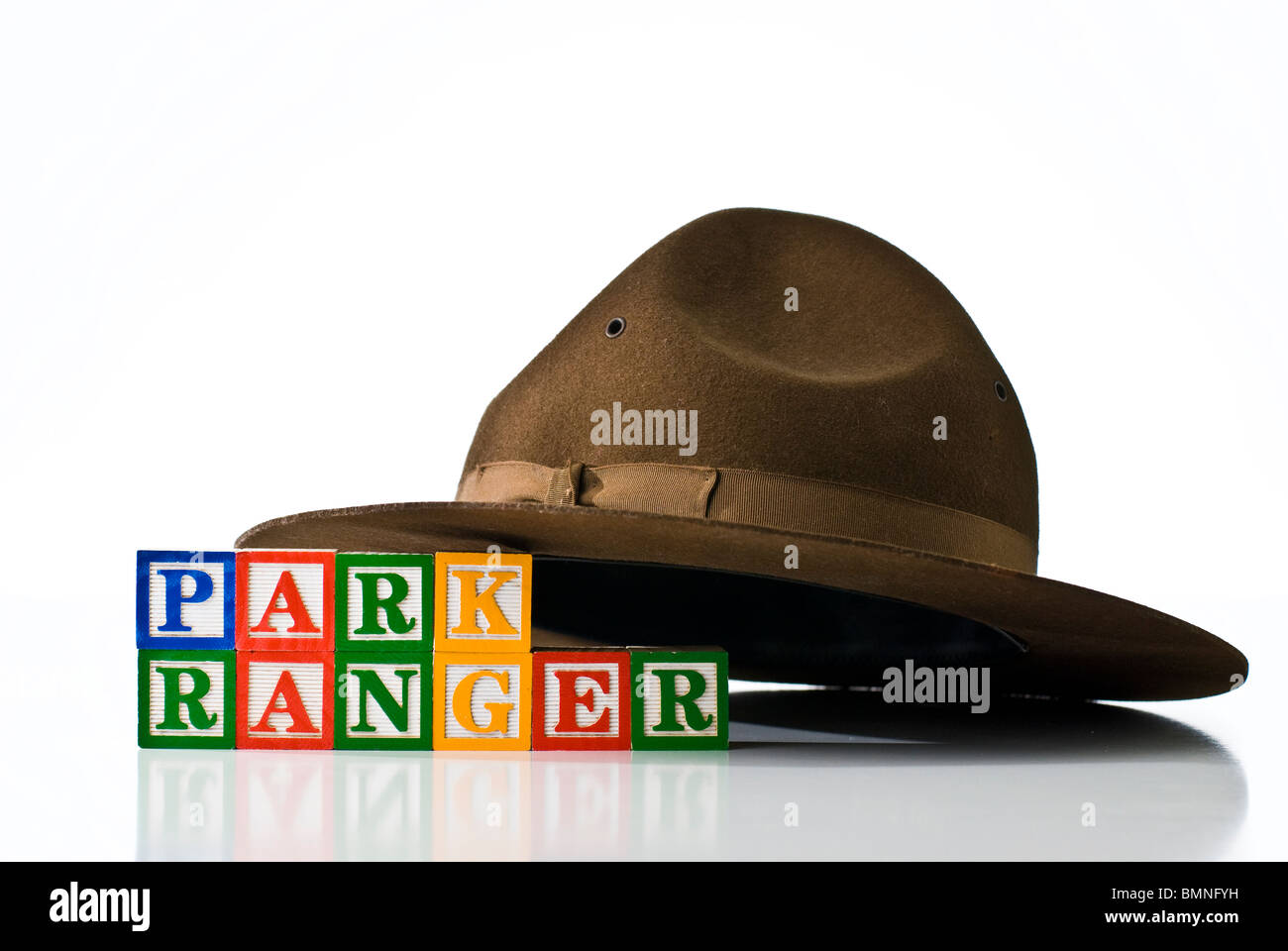 Chapeau de garde forestier Banque de photographies et d’images à haute ...
