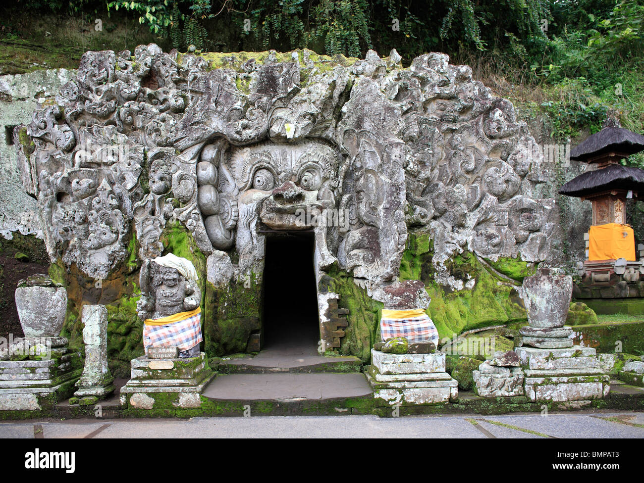 Ubud temple Banque de photographies et d’images à haute résolution - Alamy