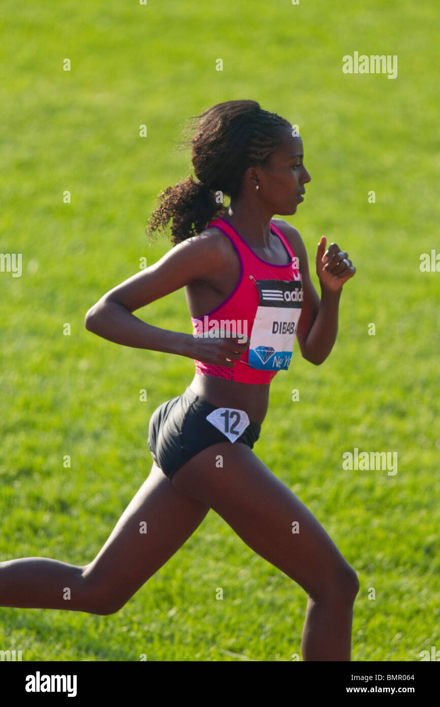 Tirunesh Dibaba (ETH), vainqueur de la compétition 5000 m au Grand Prix ...