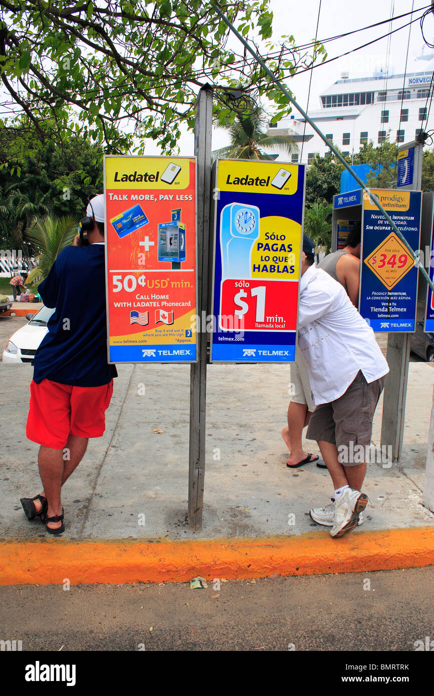 Public phone booth mexico Banque de photographies et d’images à haute ...