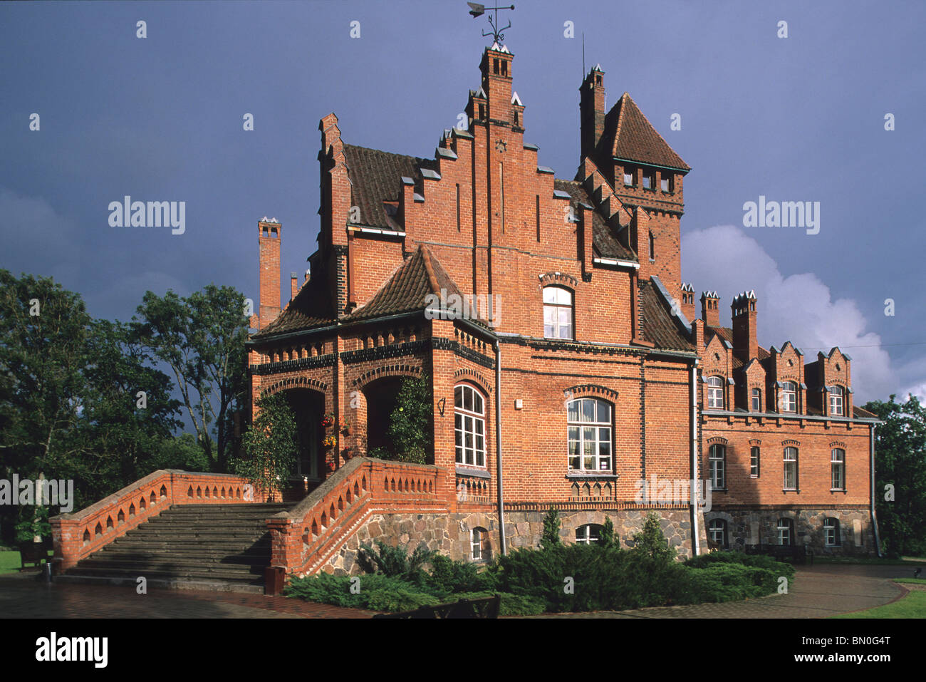 Tukuma jaunmoku pils castle 1901 Banque de photographies et d’images à ...