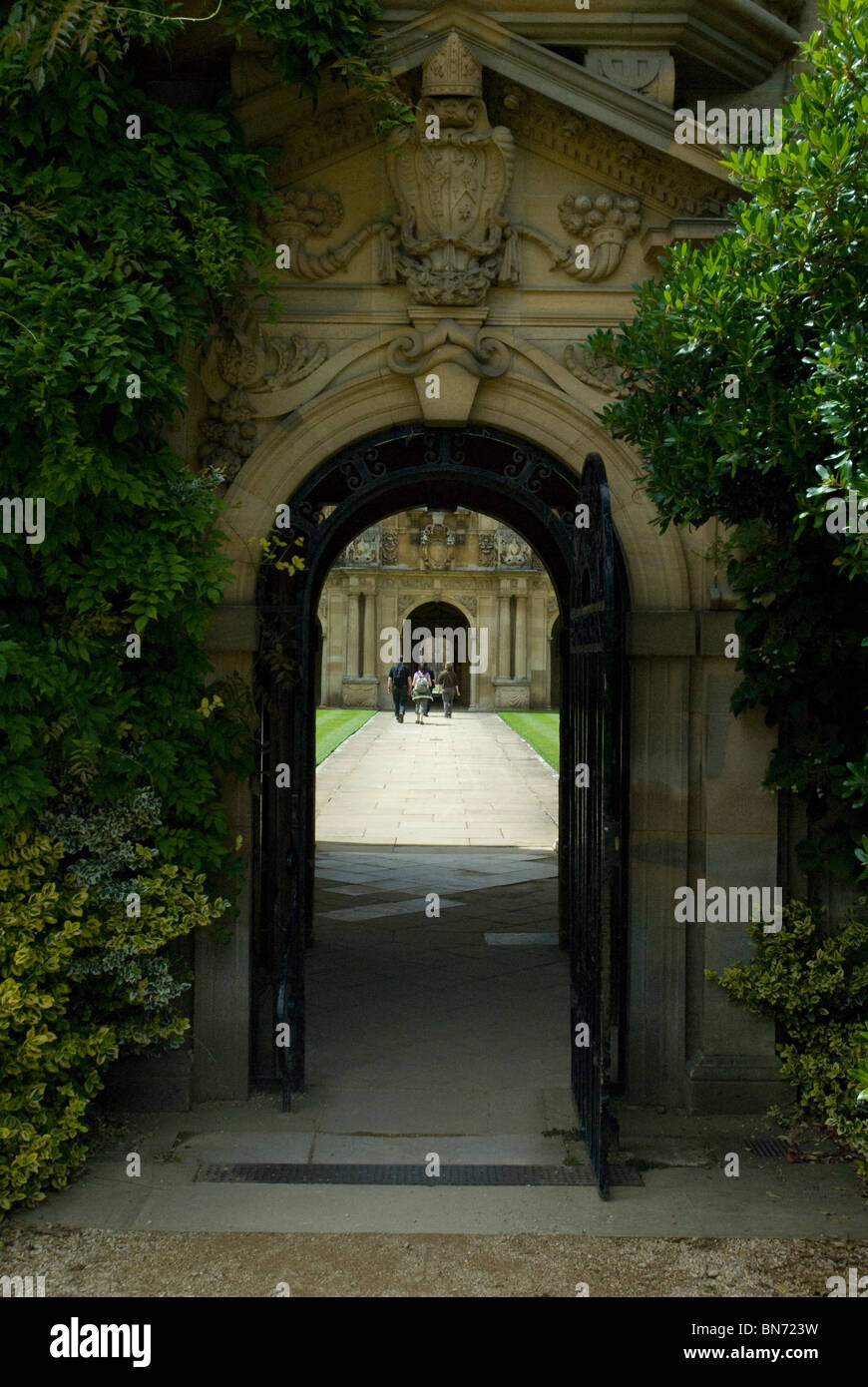 College gate Banque de photographies et d’images à haute résolution - Alamy