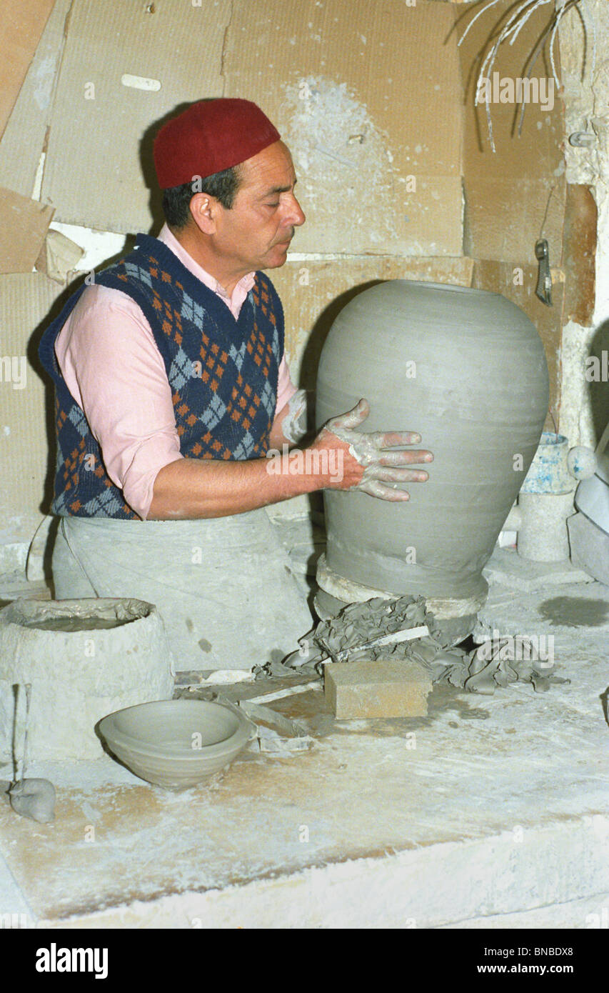Nabeul pottery nabeul tunisia Banque de photographies et d’images à ...