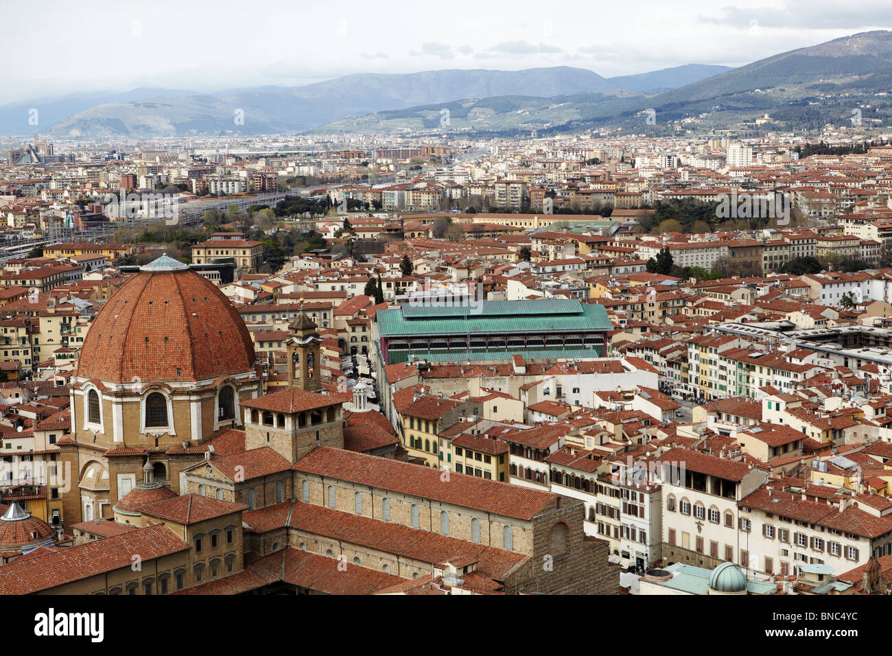 Toits en terre cuite florence Banque de photographies et d’images à ...