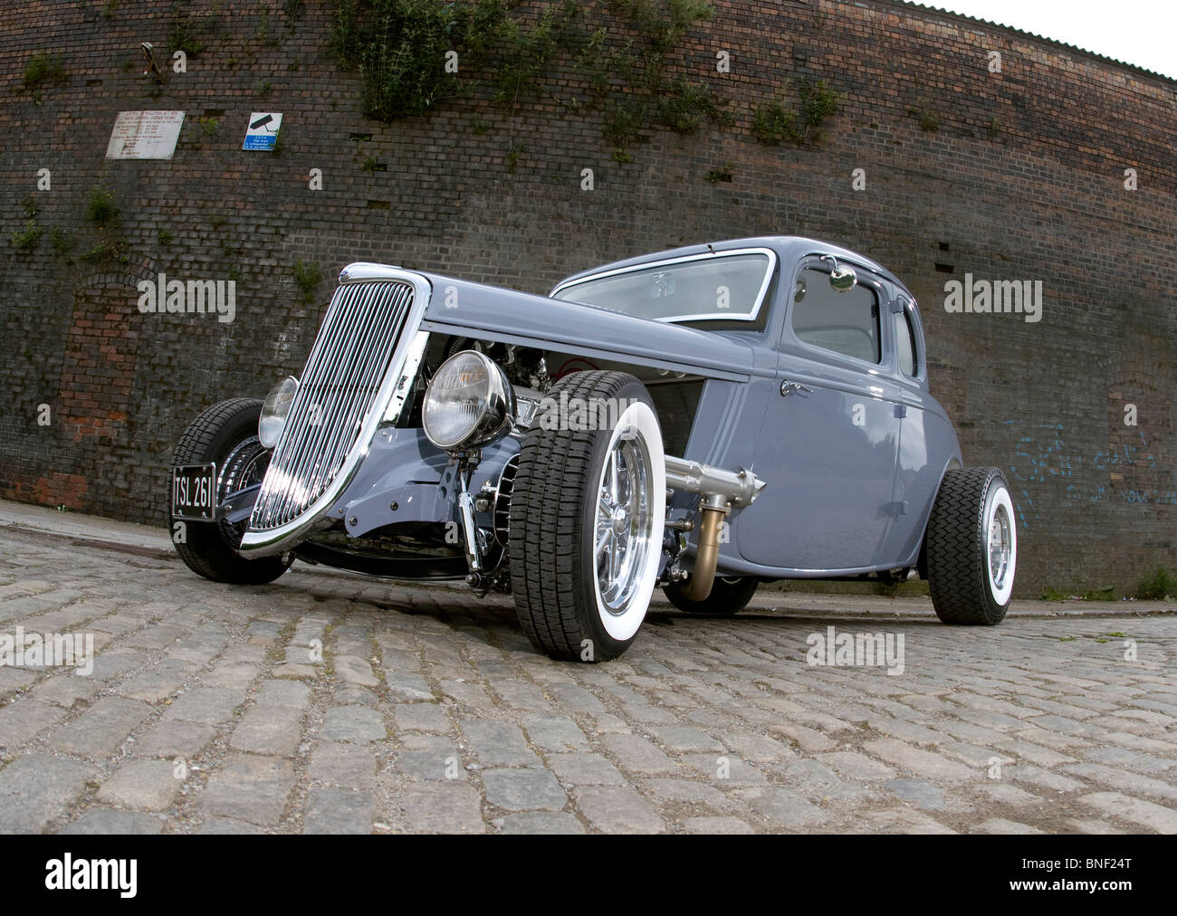 Ford 34 Hot Rod - Fenderless hard top 5 coupe fenêtre ouverte avec baie ...