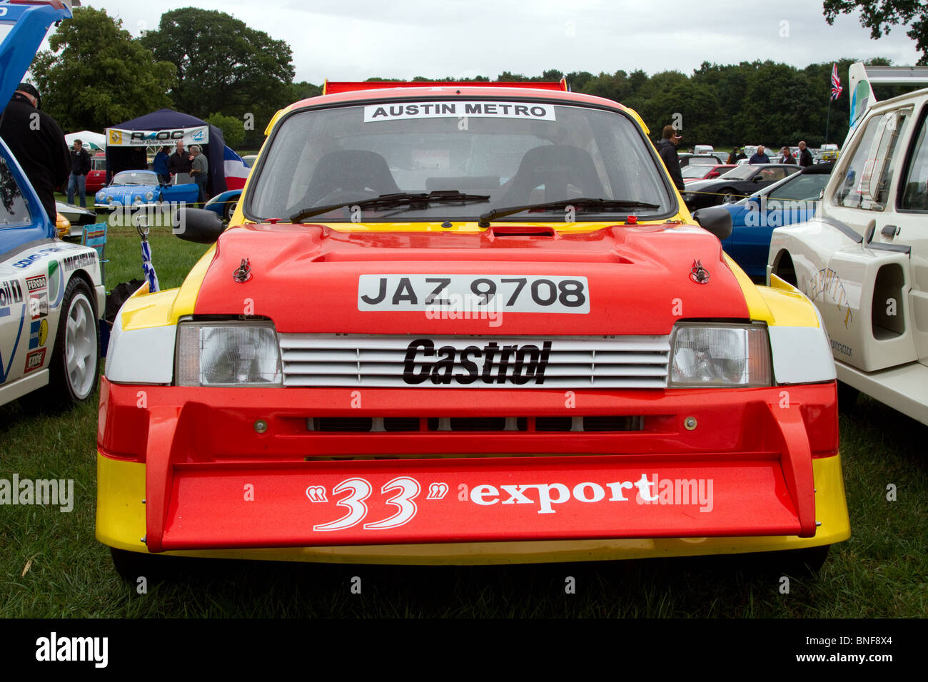 Austin Metro rouge et jaune voiture ancienne voiture rallye AUSTIN ...