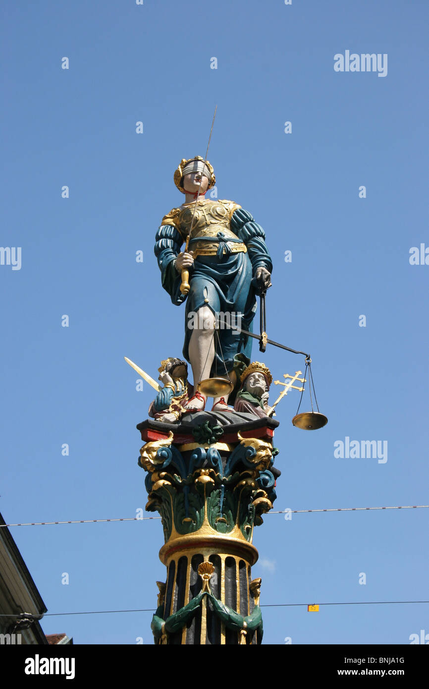 Justice fountain gerechtigkeitsbrunnen bern Banque de photographies et d’images à haute ...