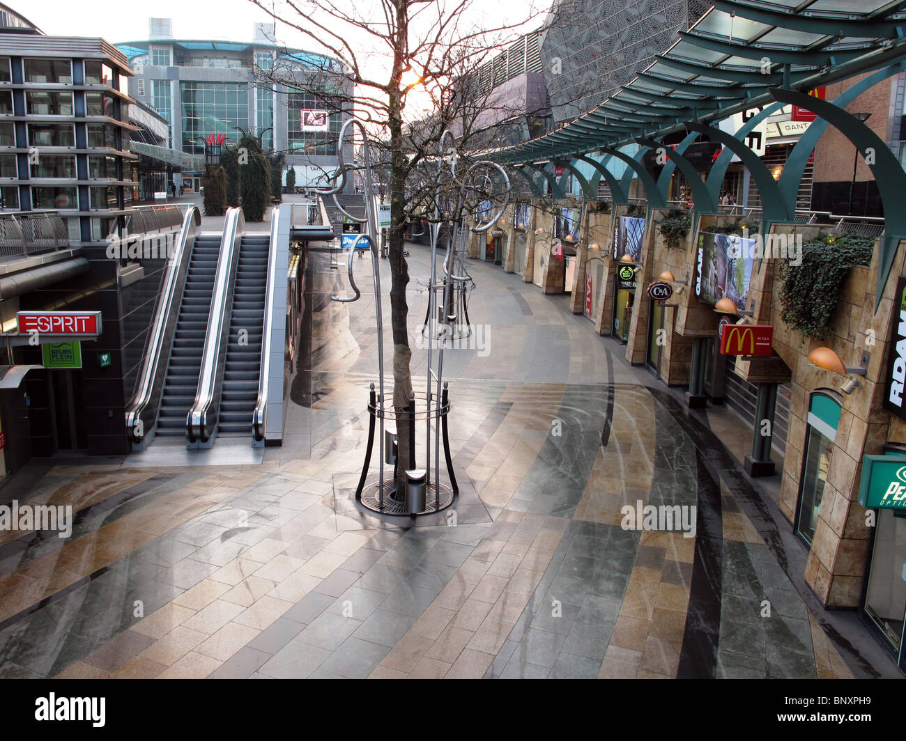 Koopgoot rotterdam Banque de photographies et d’images à haute ...