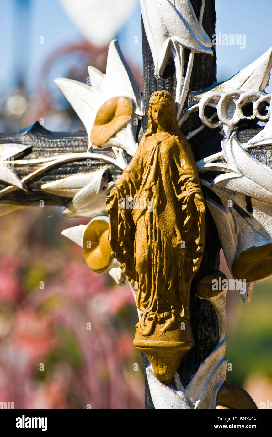 Pierre tombale vierge marie Banque de photographies et d’images à haute ...