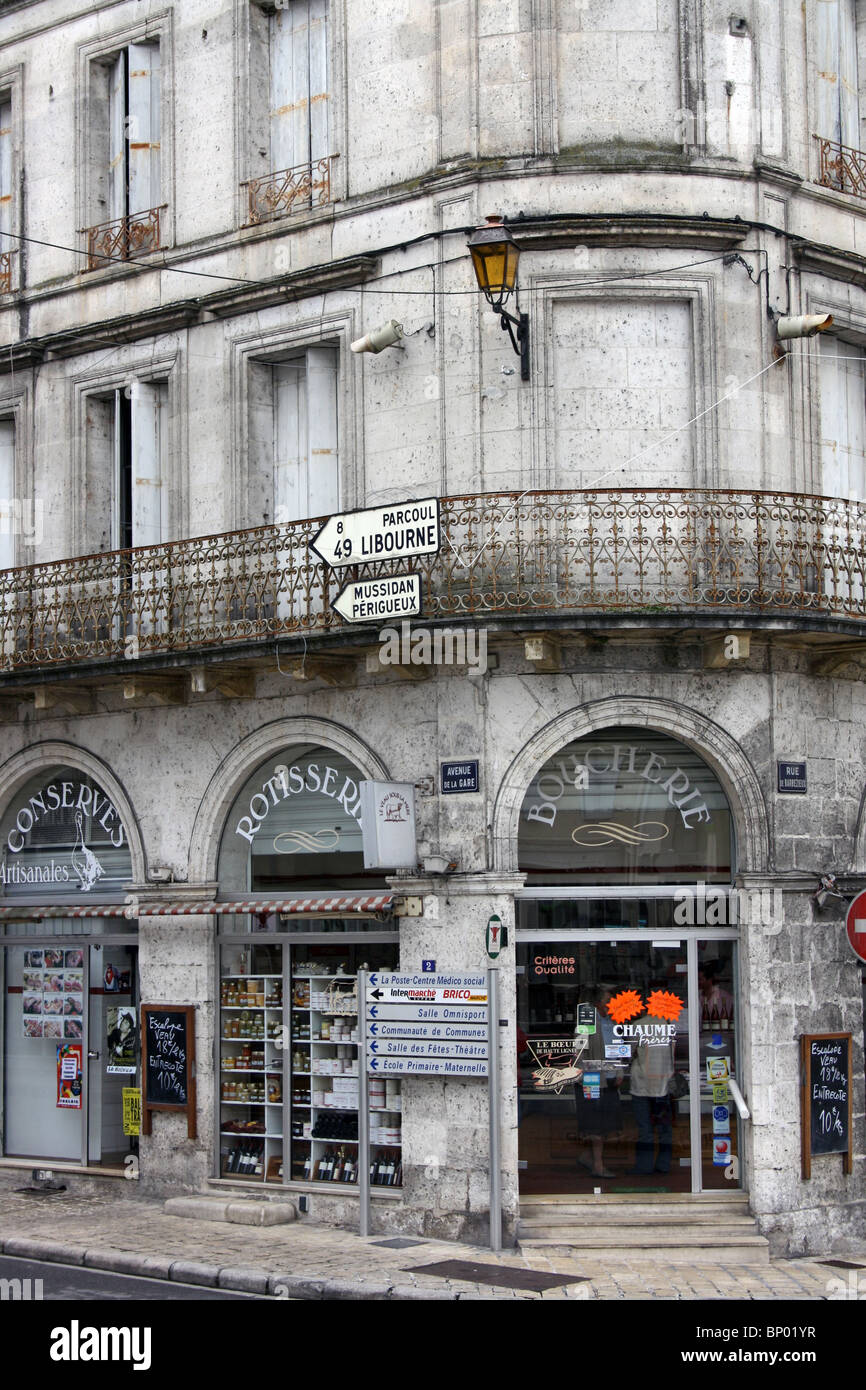 Chalais charente Banque de photographies et d’images à haute résolution ...