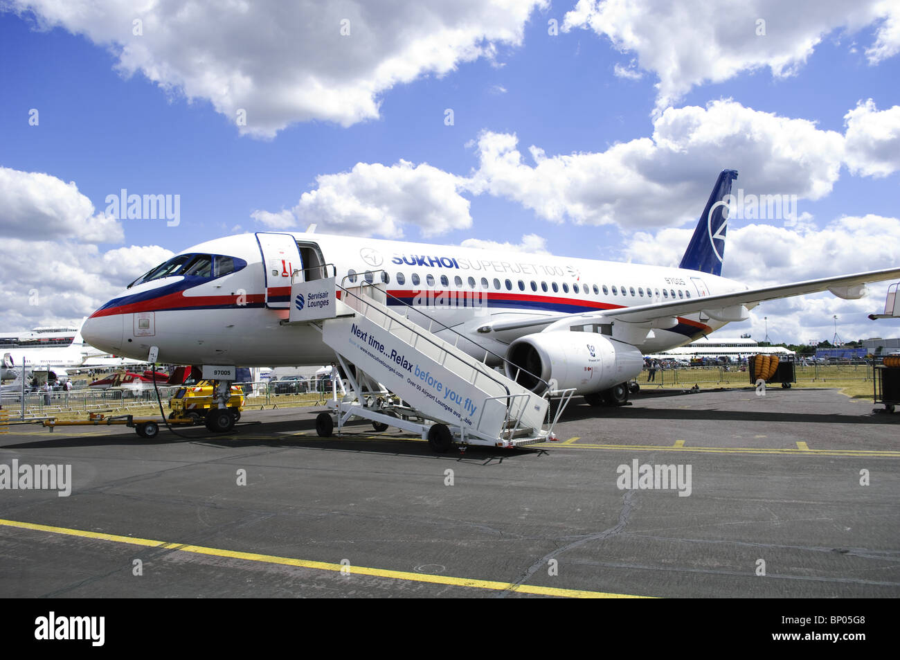 Sukhoi superjet Banque de photographies et d’images à haute résolution ...