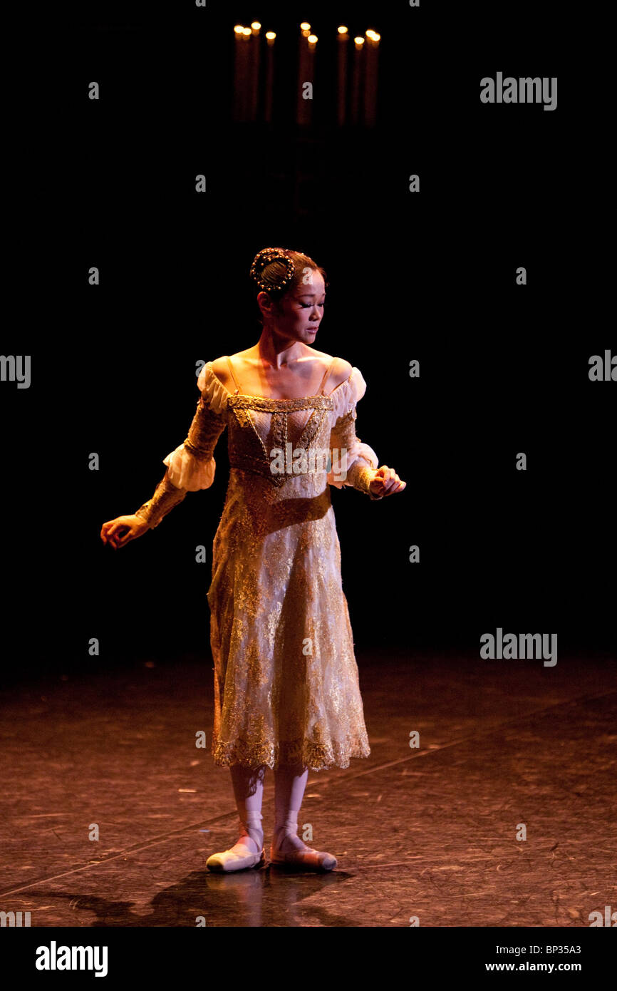 Miyako yoshida Banque de photographies et d’images à haute résolution ...