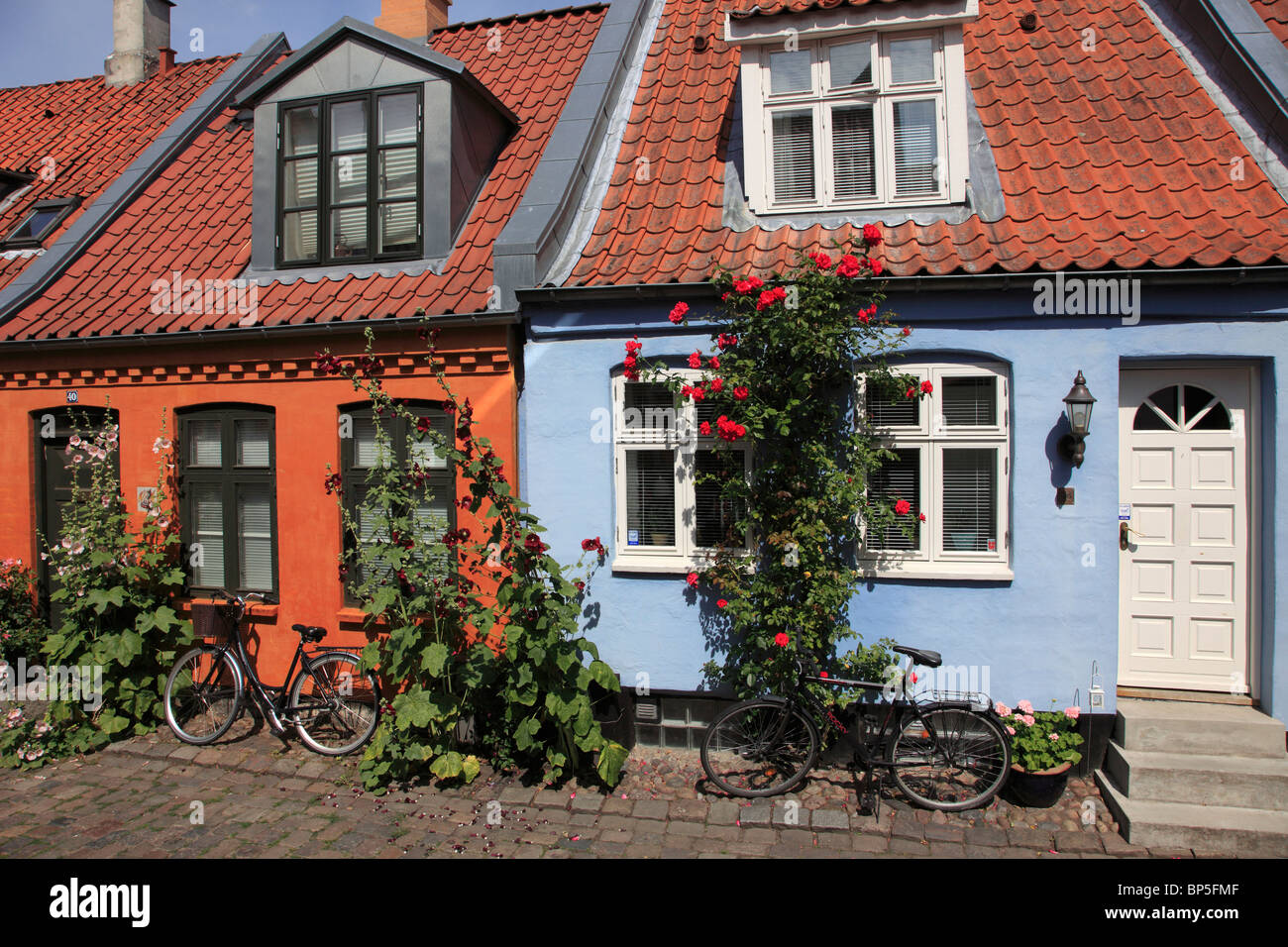 Maisons traditionnelles typiques Banque de photographies et d’images à ...