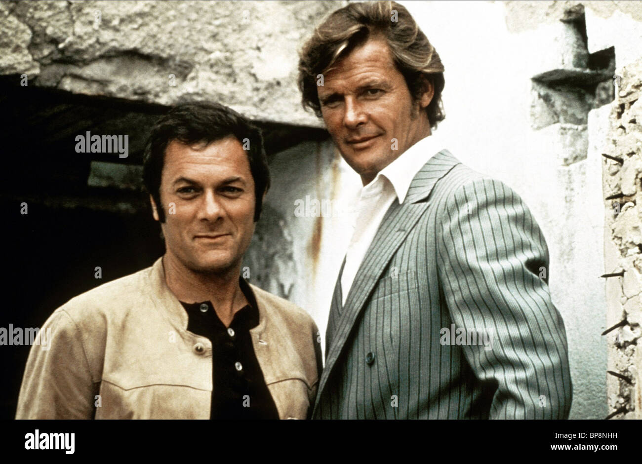 The Persuaders Tony Curtis Roger Moore Banque d'image et photos - Alamy