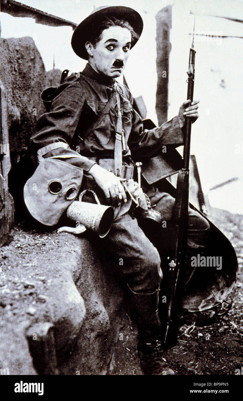 Charles chaplin shoulder arms Banque de photographies et d’images à ...