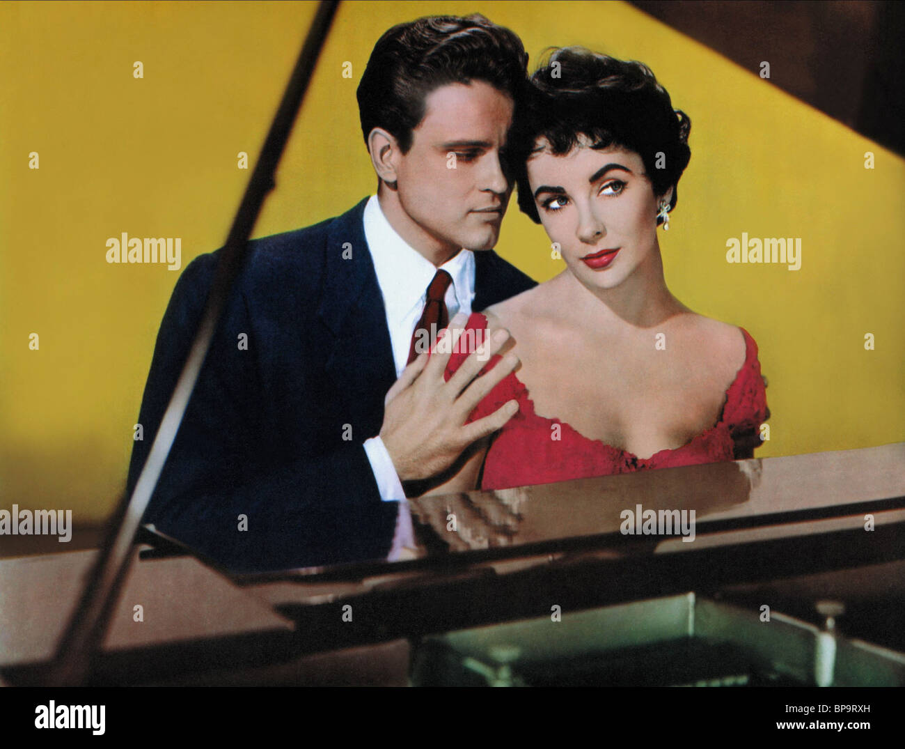 Elizabeth Taylor Rhapsody Banque d'image et photos - Alamy