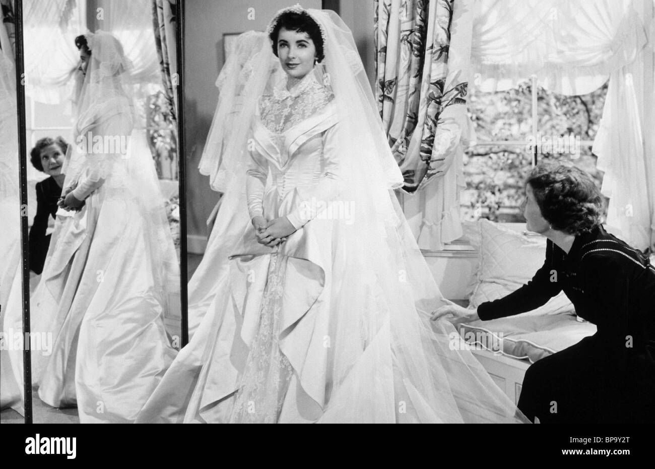 Elizabeth taylor elizabeth taylor Banque d'images noir et blanc - Alamy