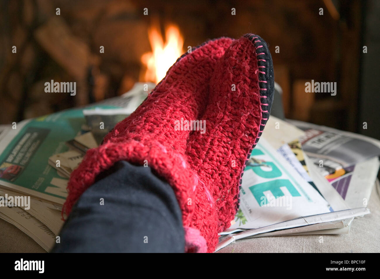 Log fire feet Banque de photographies et d’images à haute résolution ...