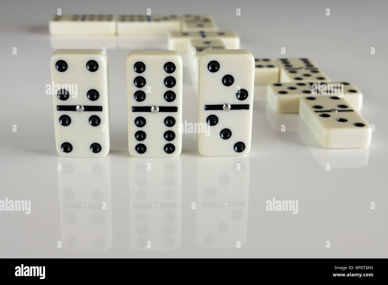 Jeu de domino Banque de photographies et d’images à haute résolution ...