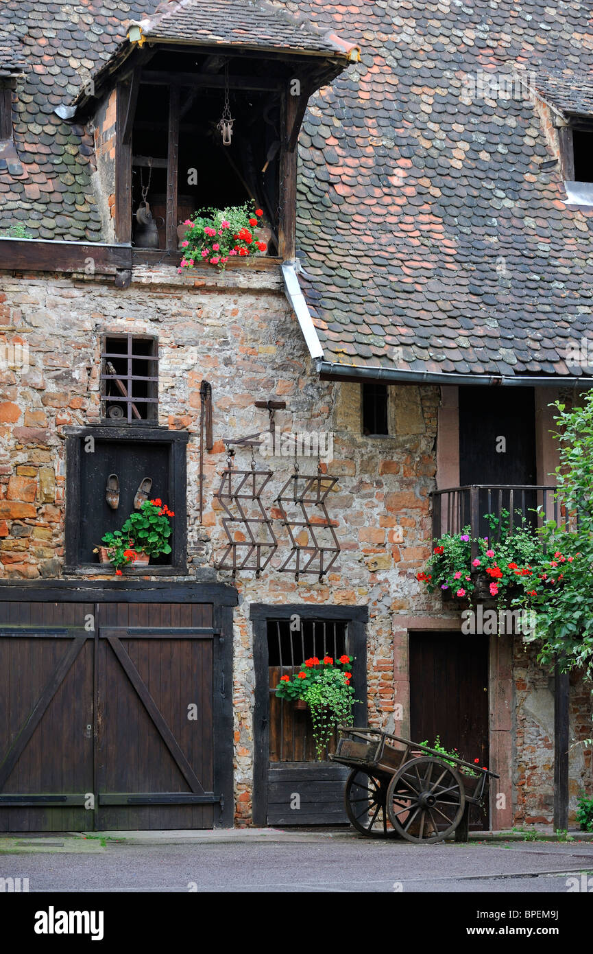 Rustic farmhouse Banque de photographies et d’images à haute résolution ...