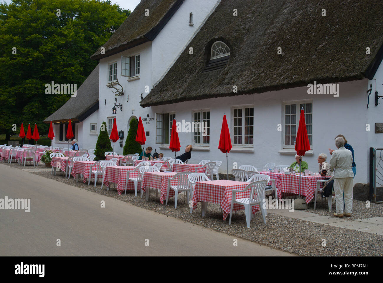 Café et restaurant exterior Jaegersborg Dyrehave Park près de Silkeborg ...