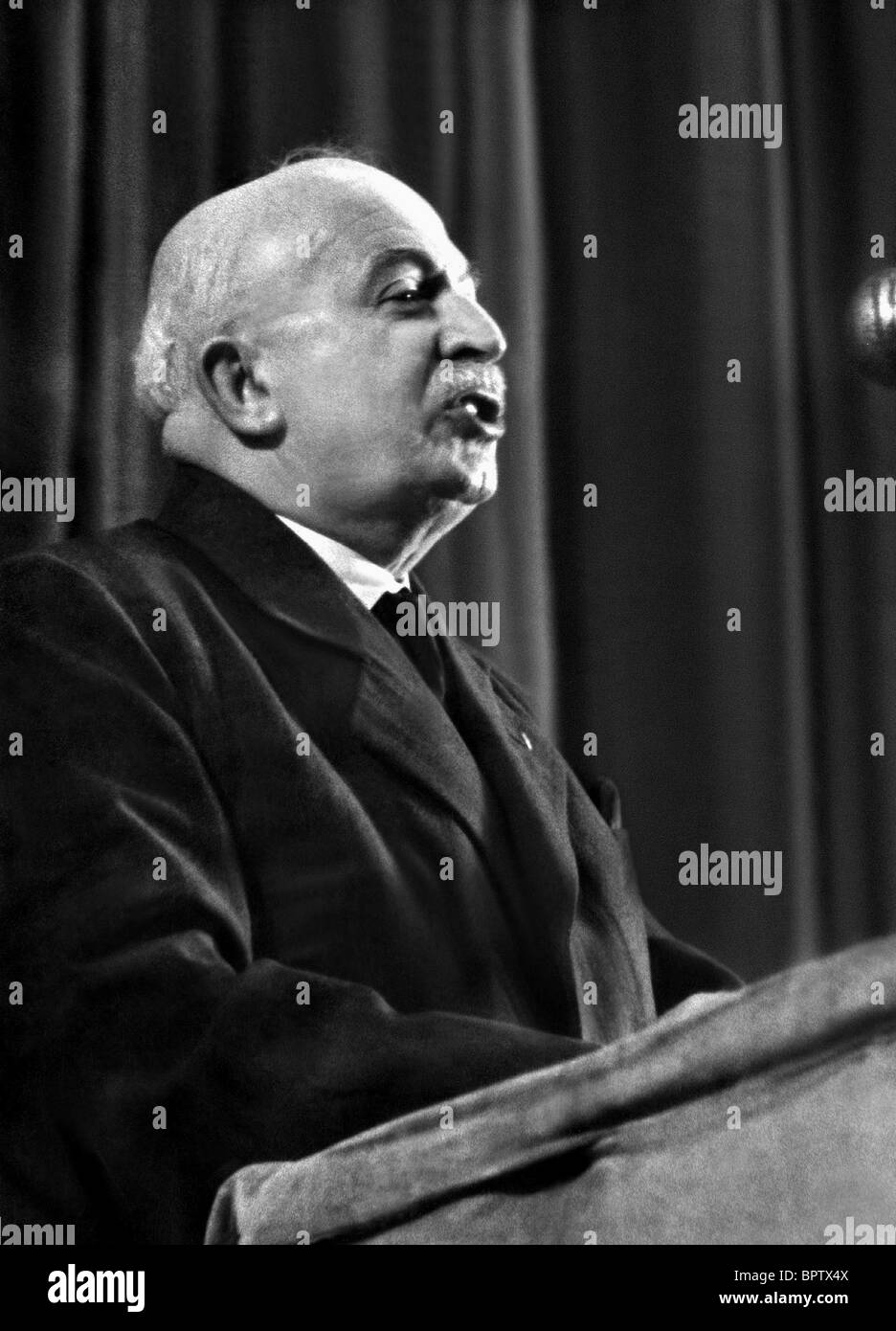 Arnold zweig Banque de photographies et d’images à haute résolution - Alamy