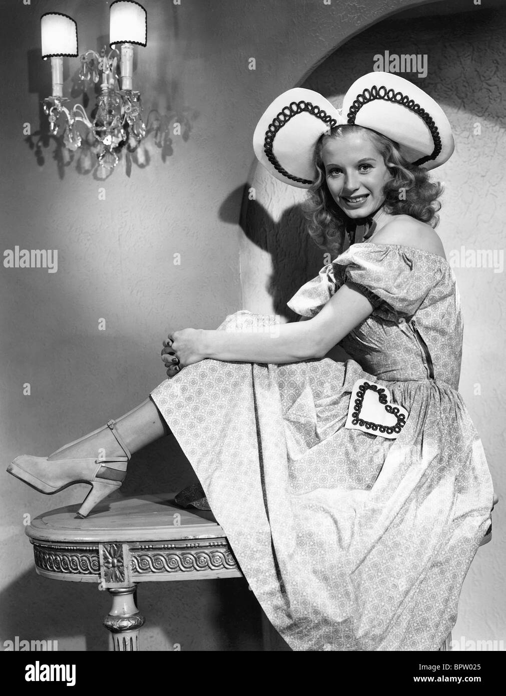 L'ACTRICE PEGGY EVANS (1947 Photo Stock - Alamy