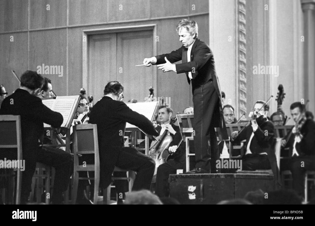 Herbert Von Karajan Banque d'image et photos - Alamy