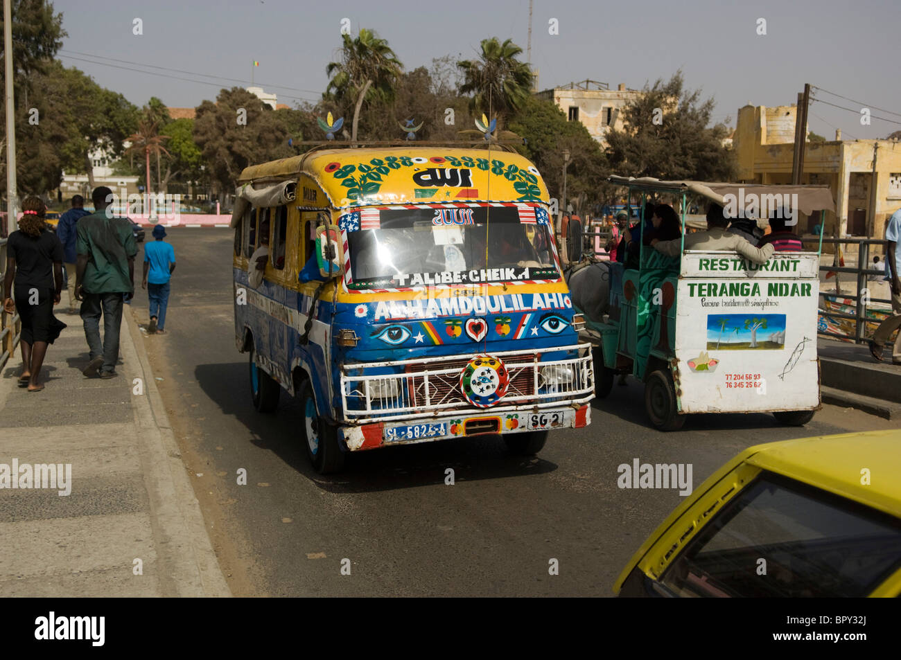 Taxi sénégal Banque de photographies et d’images à haute résolution - Alamy