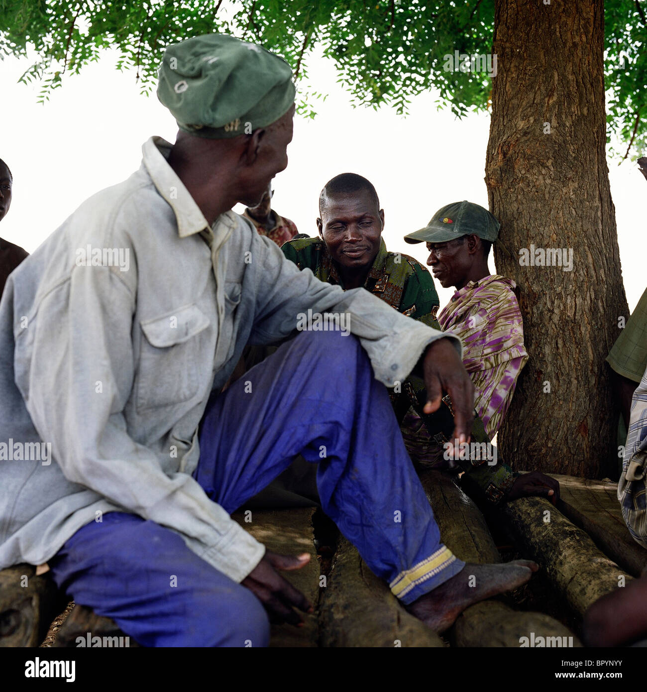 Rencontre dans un village Banque de photographies et d’images à haute ...